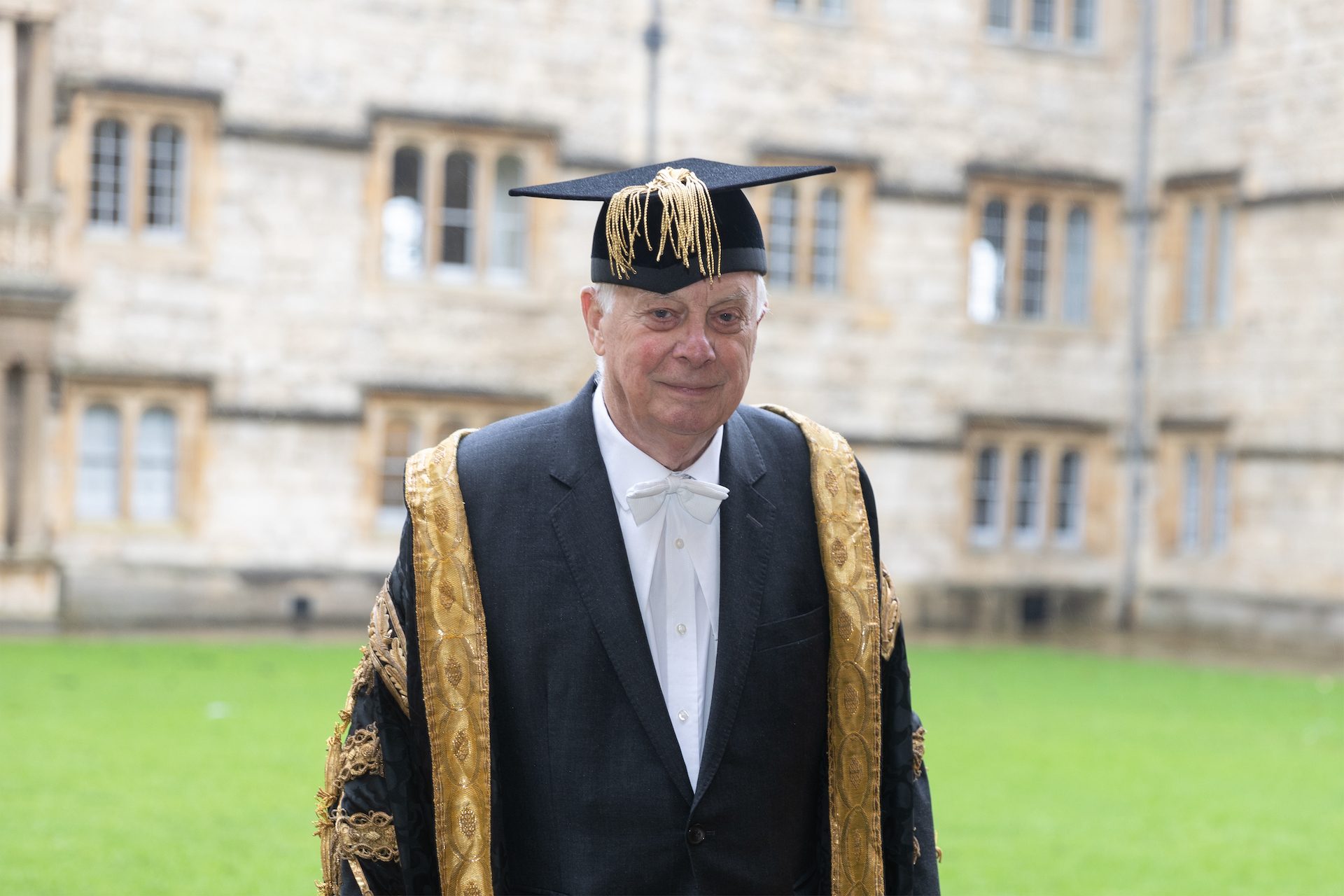 Lord Patten of Barnes announces his retirement as Chancellor of the ...