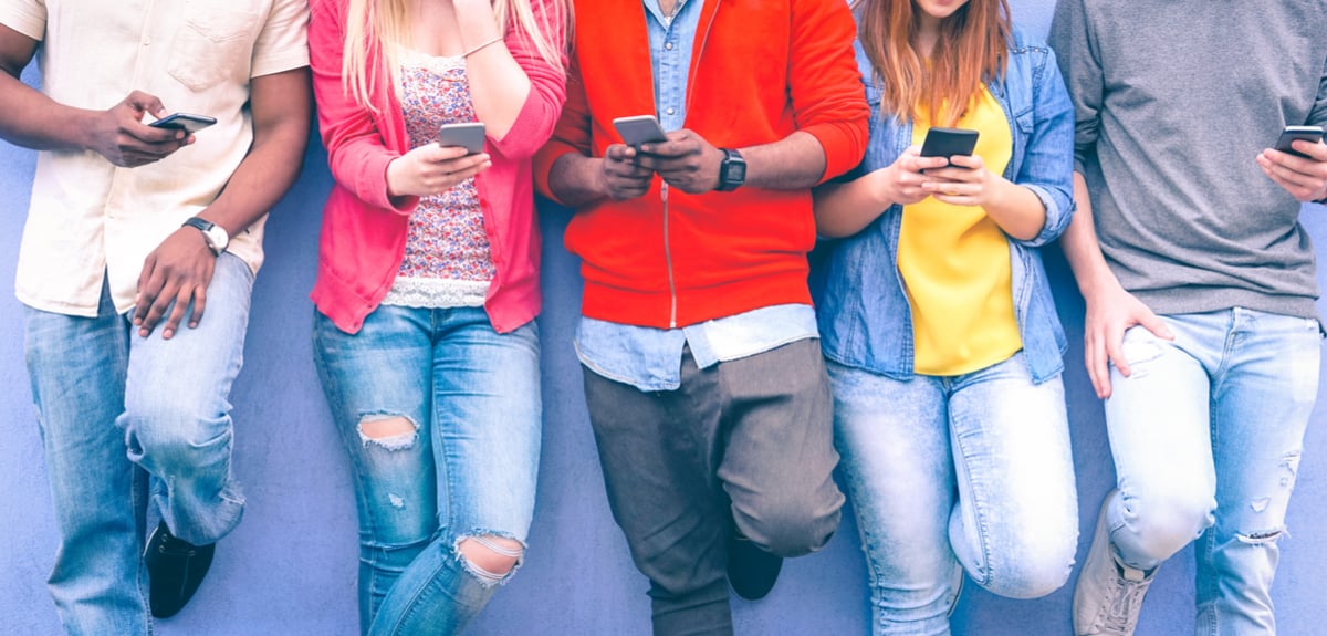 Technology use explains at most 0.4% of adolescent wellbeing ...