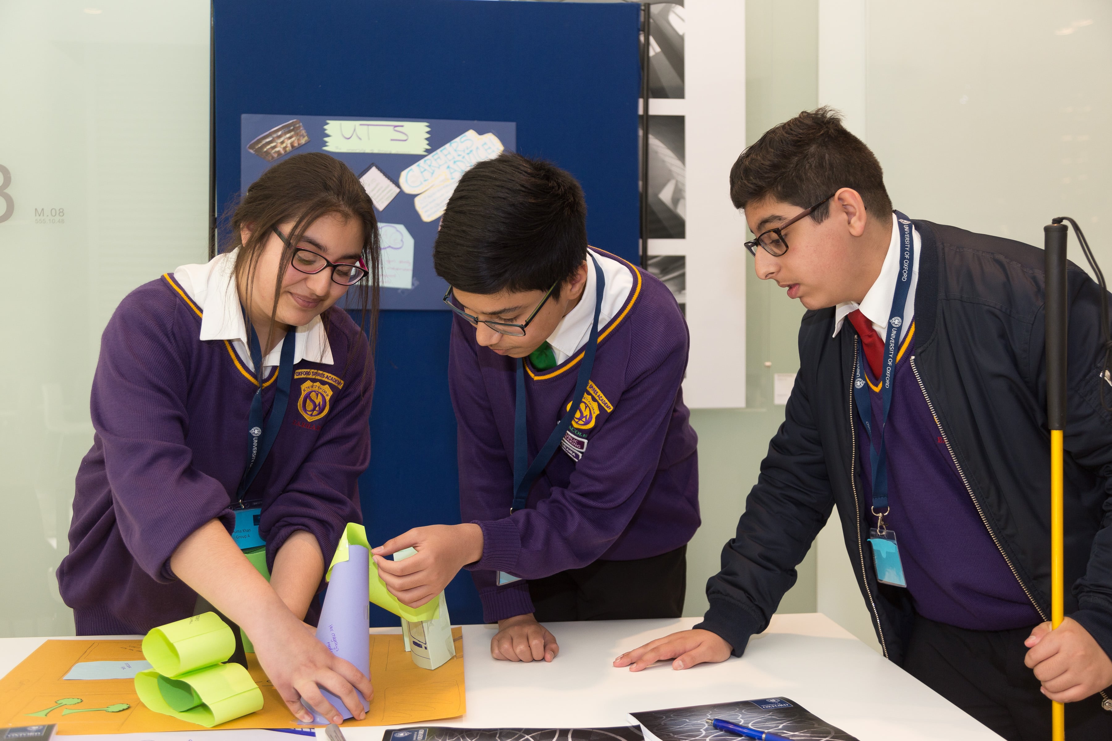 British Asian teenagers get a taste of life at Oxford University ...